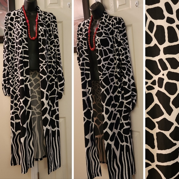 Ashley Stewart | Tops | Ashley Stewart Animal Ruched Sleeve Plus Size ...